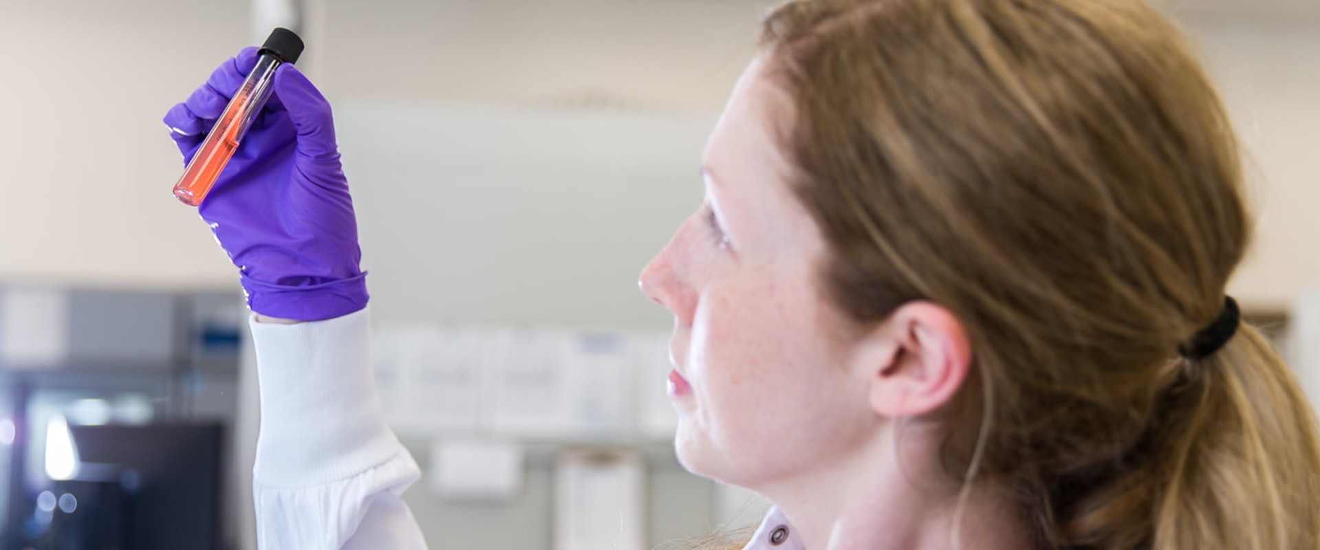 Laboratory Information Systems (LIS) for Hospitals and Clinics